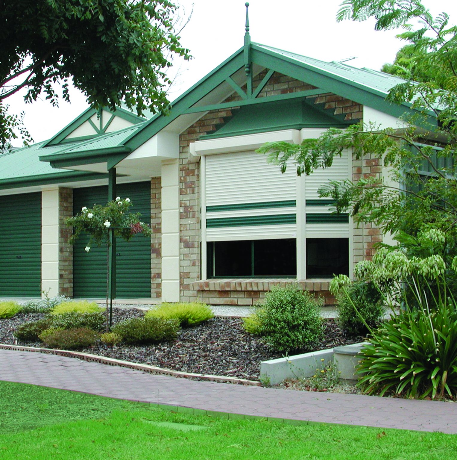 OZROLL MARKS 20 YEARS | Window Furnishings Australia